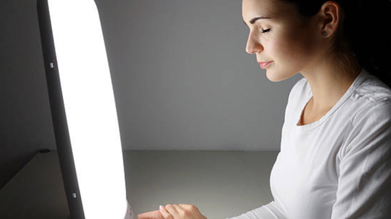How to Use Light Therapy? - Peak Mens Health